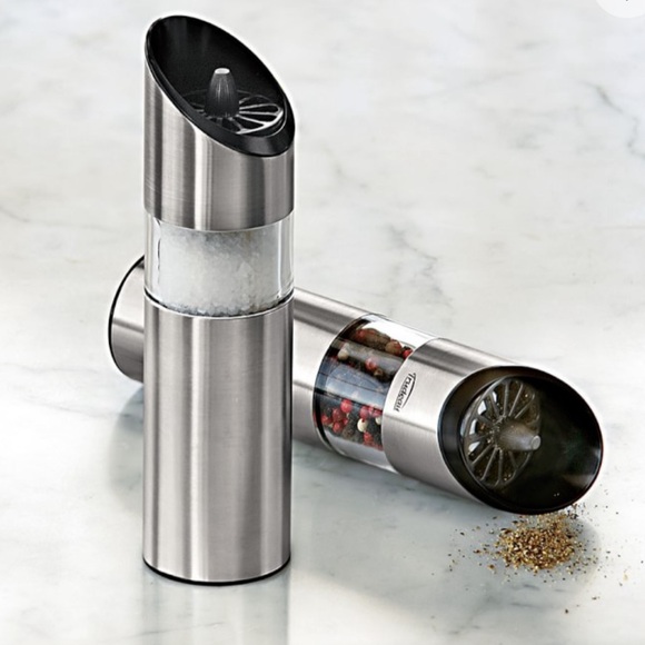 Trudeau | Kitchen | Trudeau Graviti Electric Salt And Pepper Grinder Mills Silver Battery Boxed ...